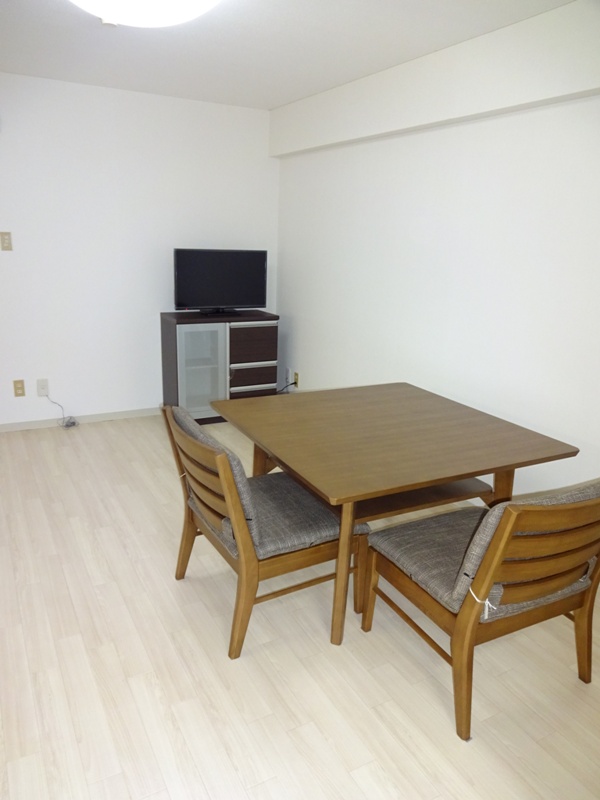 ソシエール南5条 2LDK(LDK8.3帖+和室6.0帖+洋室4.0帖) 580万円 外観・室内写真